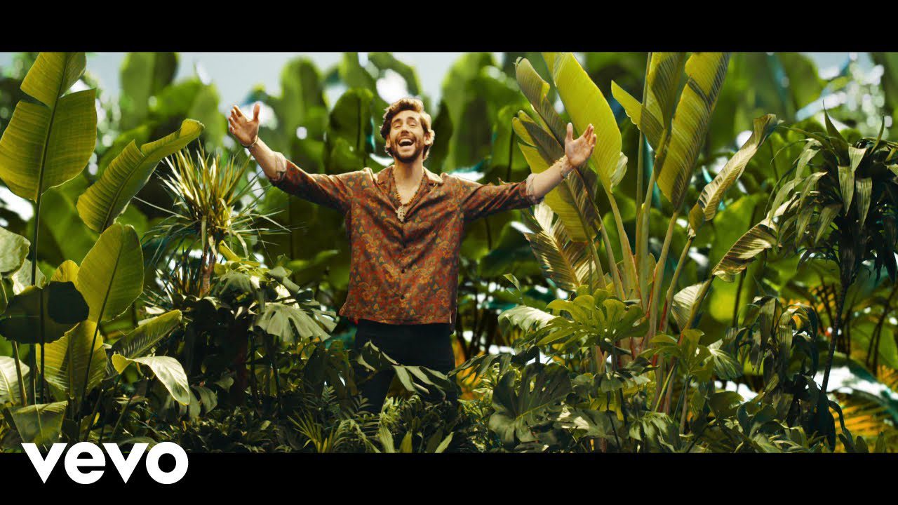 Álvaro Soler presenta su nuevo sencillo “Magia” - iHeartRadio